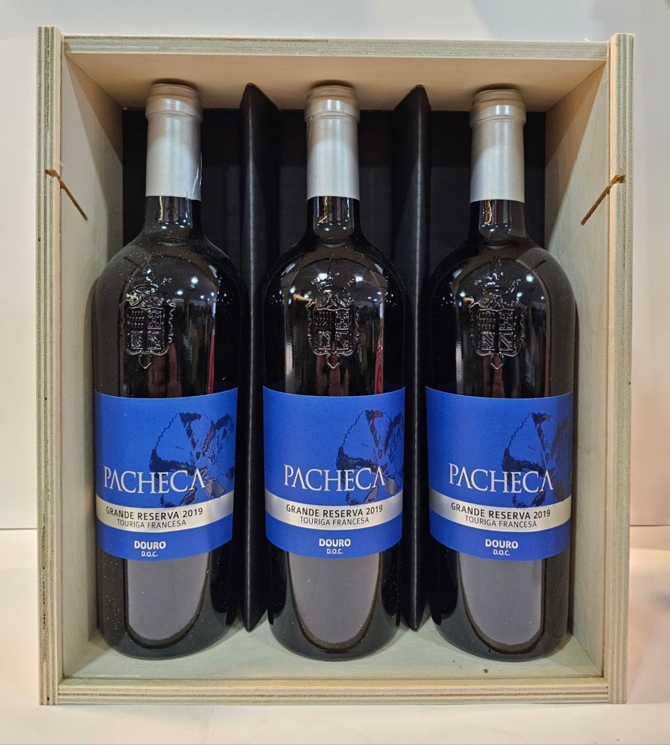 Pacheca Grande Reserva Touriga Francesa - Conjunto - Cantinho de Guidões